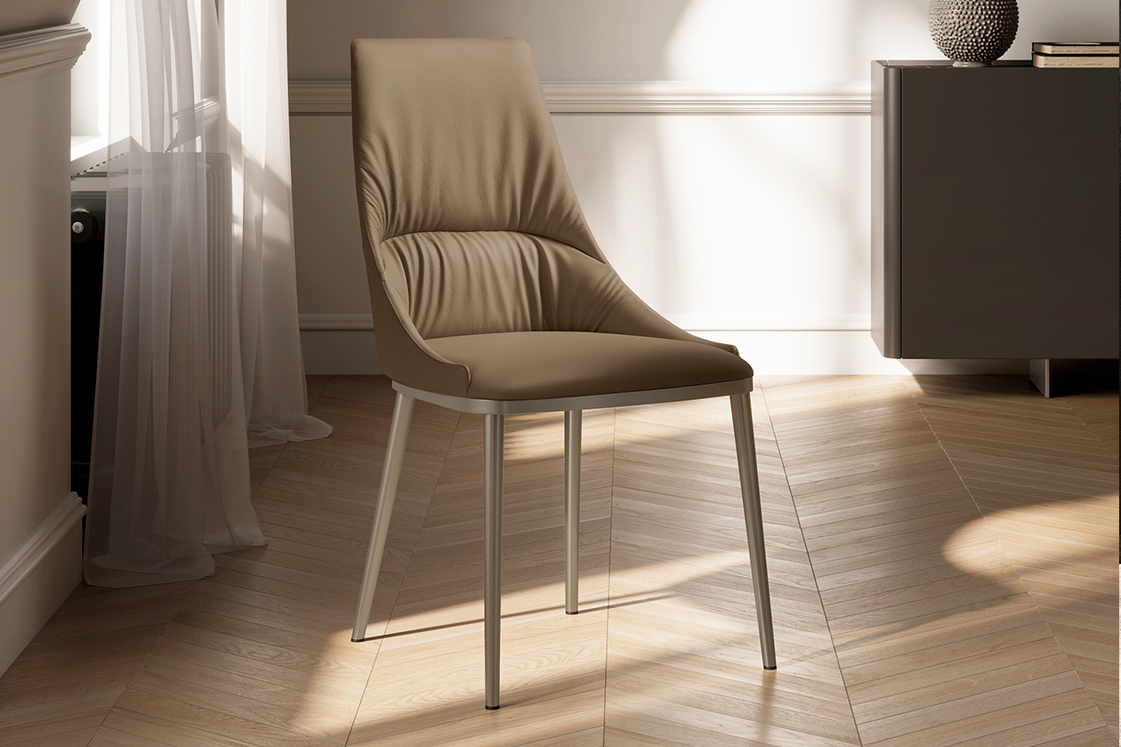 Classic Sofia chair with metal legs | Eforma